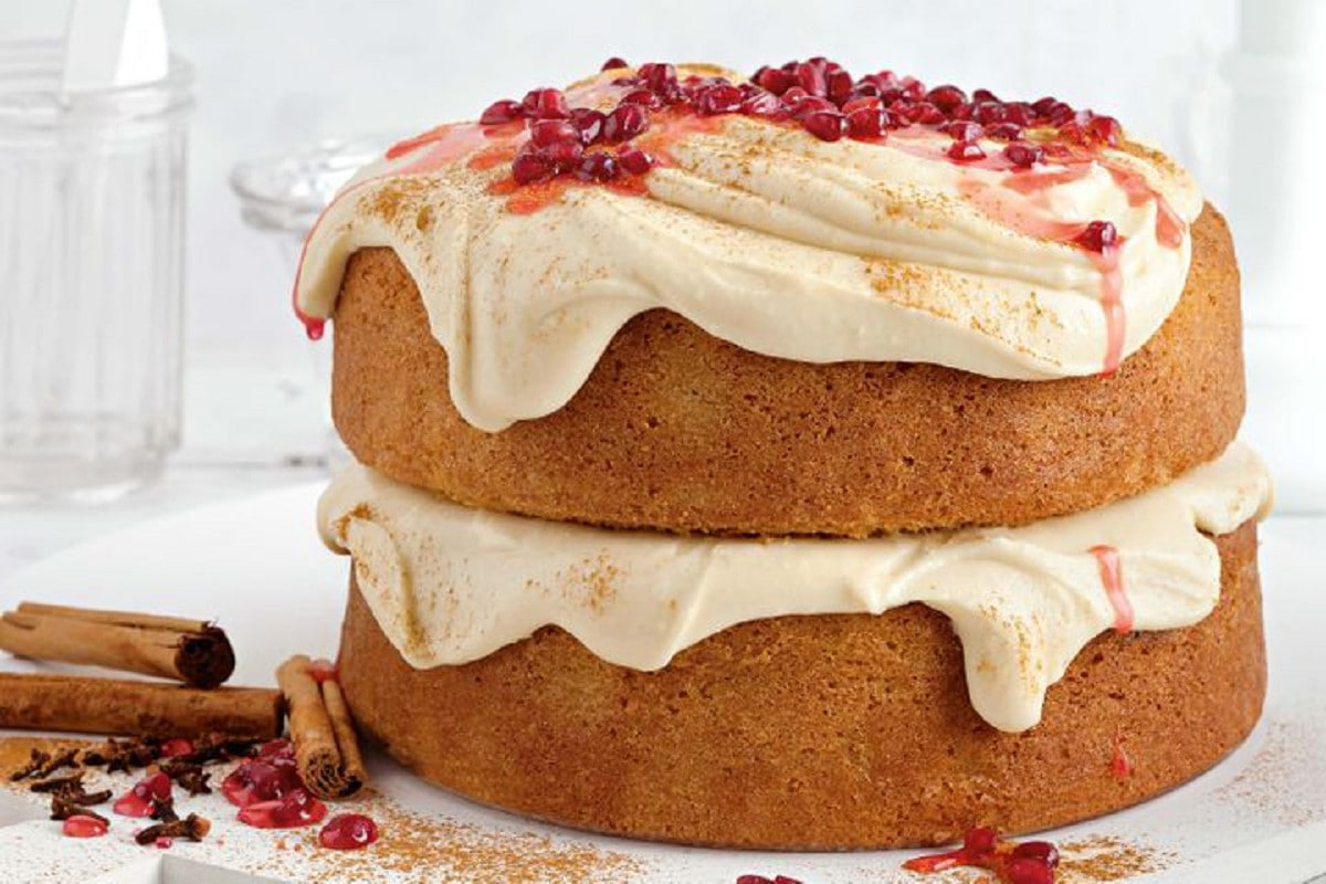 15 Awesome Cakes To Make In February - What Kate Baked