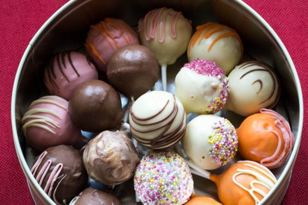 Cake Tins Storage - What Kate Baked