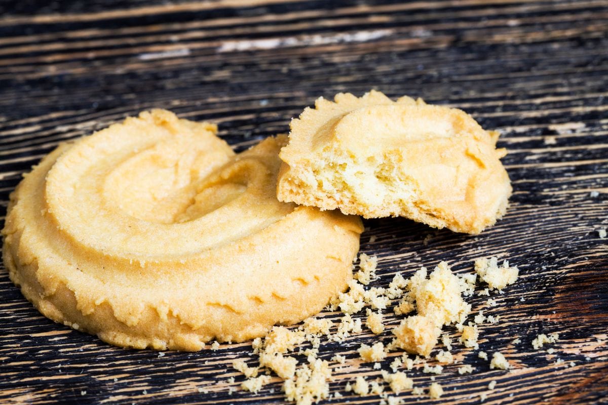 Creative Things To Do With Broken And Crumbled Cookies - What Kate Baked